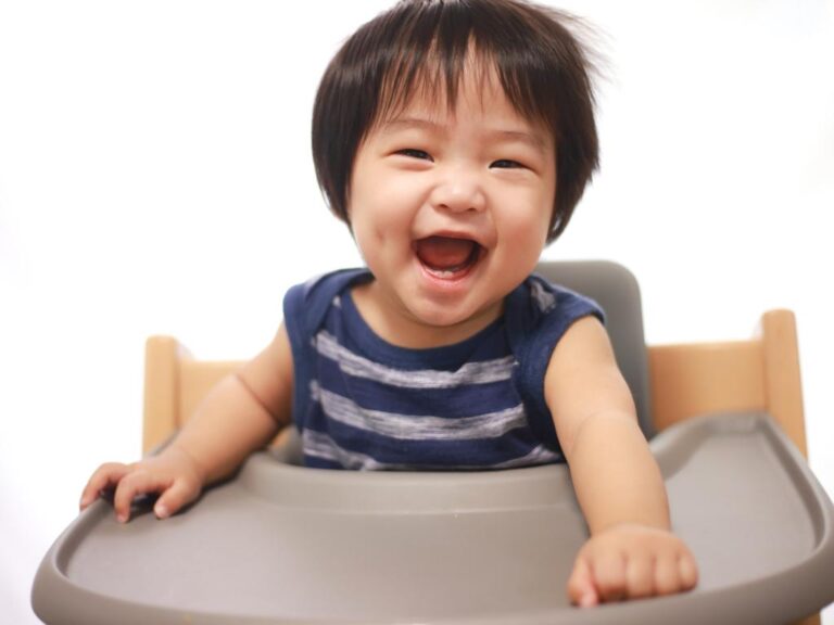 Introducing Solids: What to start with – Nutrition Australia